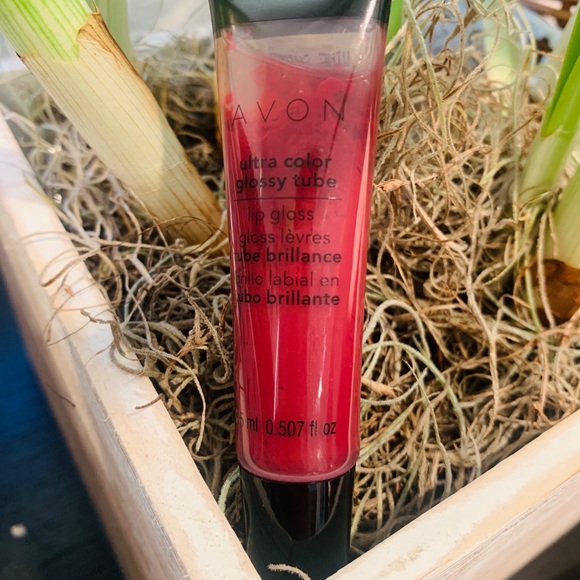 Avon | Makeup | Ultra Color Glossy Tube | Poshmark
